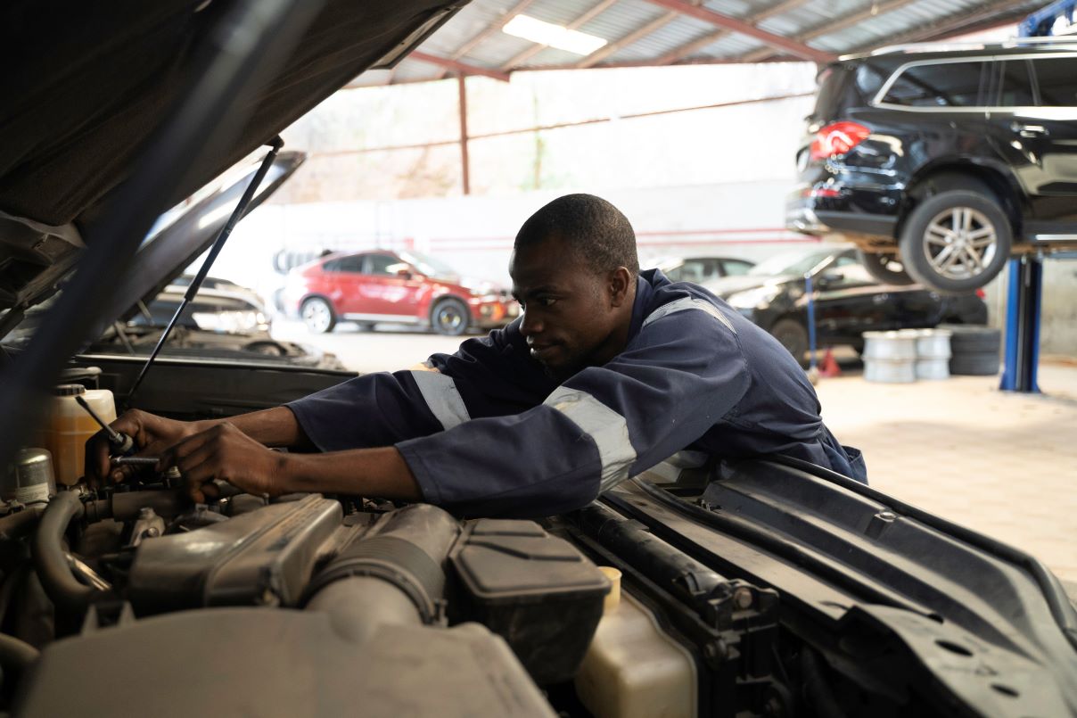8 Basic Car Maintenance Tips For Car Owners - RYNO